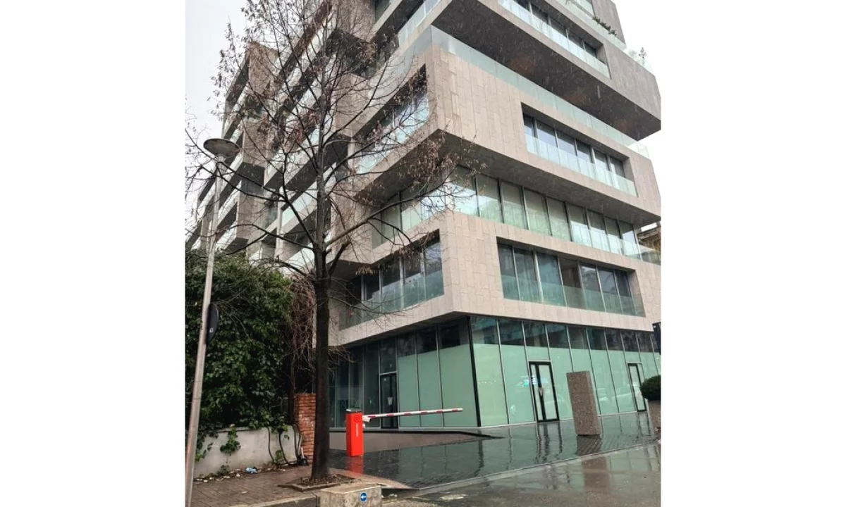 Shesim post parkimi te west residence - Tirane